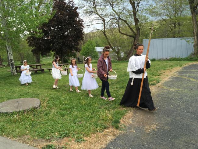 May Procession and the Crowning of Mary | Black and Indian Mission